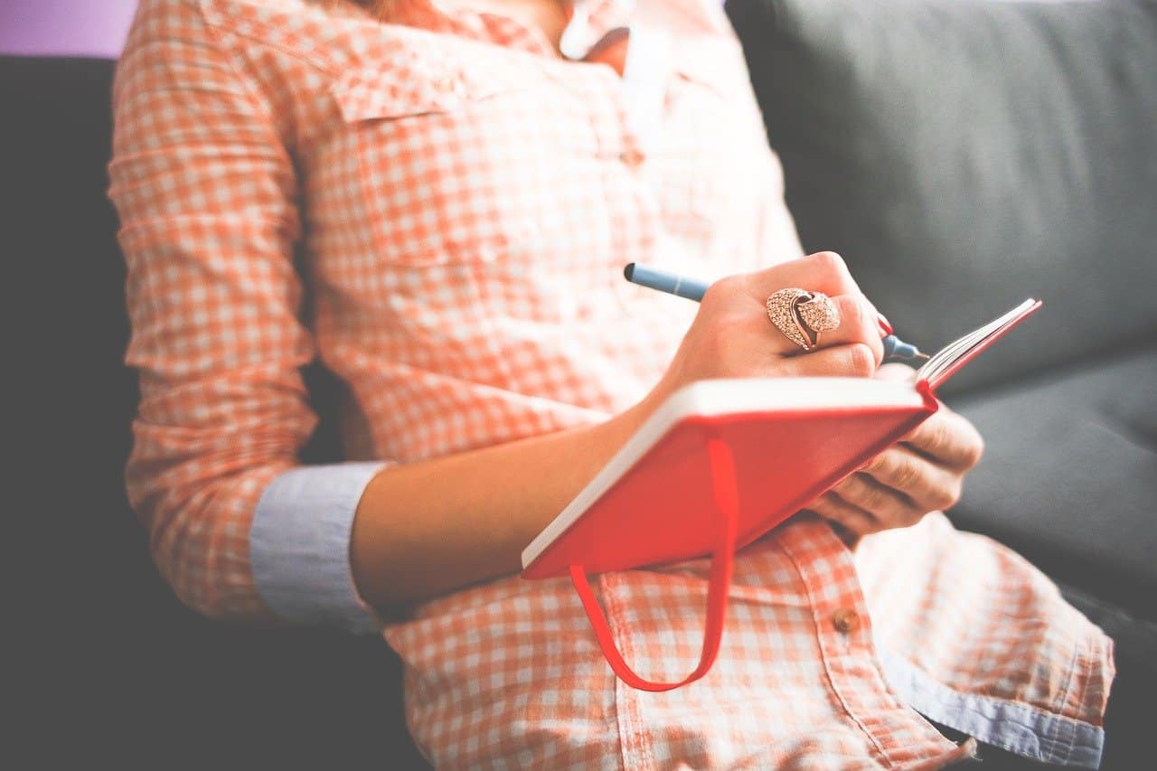 Why successful people keep a journal - Amazing People